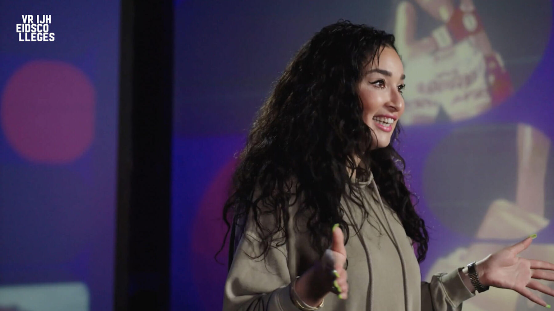 Vrijheidscolleges: Soundos el Ahmadi - Whoo Whoo Producties